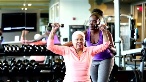 Black Woman Working Out Gym Videos And Hd Footage Getty Images