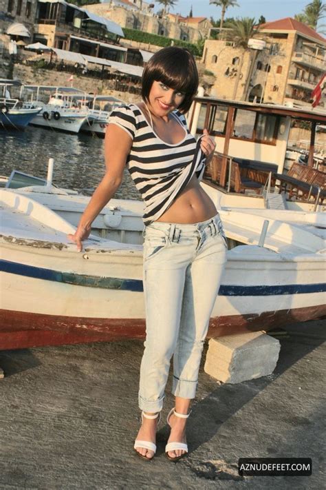 Laura Toledo Feet Aznudefeet