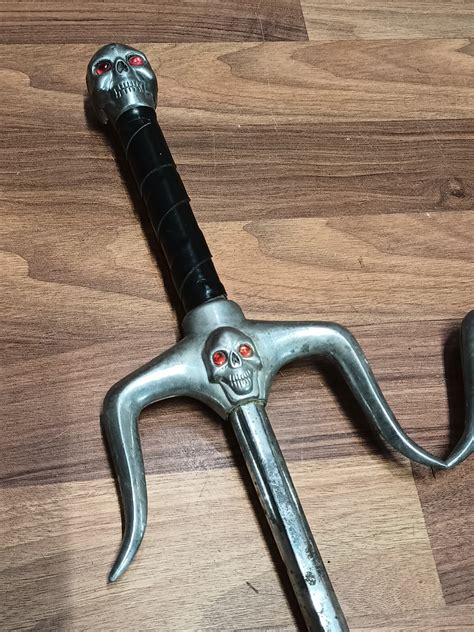 Vintage Japanese Sai With Skulls Martial Arts Weapons Ryukyu Kobudo