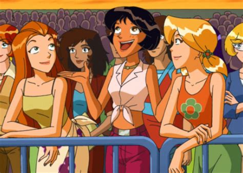 Pin By ⋆⁺₊⋆ 𝐥𝐚𝐝𝐲𝐭𝐯 ⋆⁺₊⋆ On Totally Spies Totally Spies Clover Totally Spies Spy Outfit