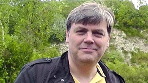 Killed In Front Of His Son The Murder Of Lee Pomeroy Overview And Analysis Crime Investigation Uk