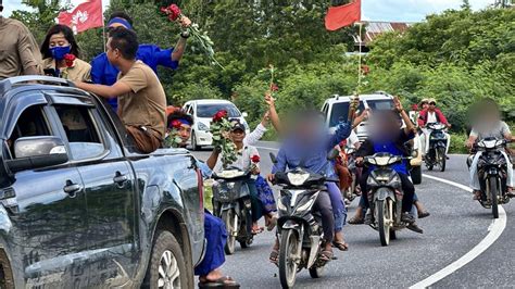 Mandalay ဒေါ်အောင်ဆန်းစုကြည်နှင့်တကွ တပြည်လုံးလွတ်မြောက်ဖို့ ပန်းသပိတ