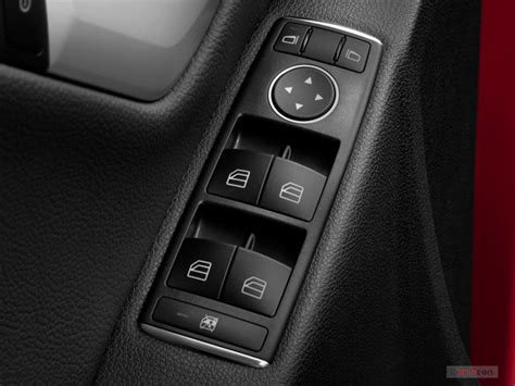 2011 Mercedes Benz C Class 11 Interior Photos Us News