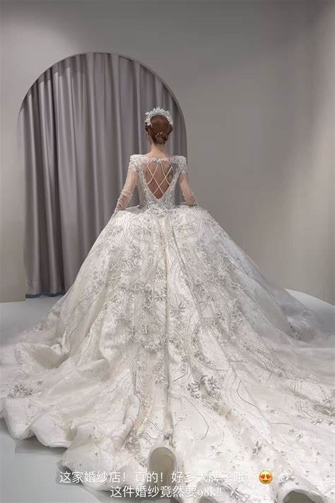 Gatita Yan Dons Wedding Gown Worth Rm98k Thanks Bf For Making Her