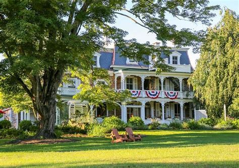 Woolverton Inn The Woolverton Inn Wishes You A Very