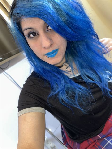 Iroiro Neon Blue Hair Dye Review The Olive Unicorn Beauty Review