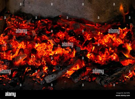 How Hot Does Coal Burn Vs Wood At Abigail Mathy Blog