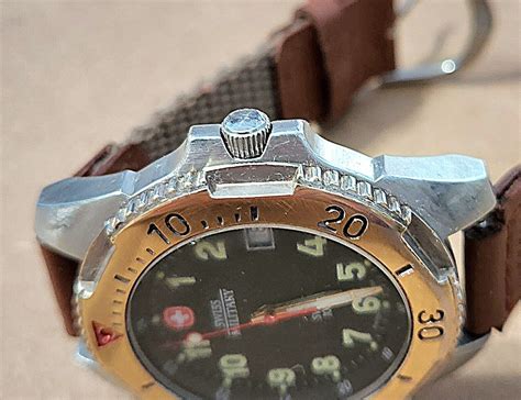 MEN'S "SWISS MILITARY" SWISS MADE 095.0489 WRISTWATCH | eBay
