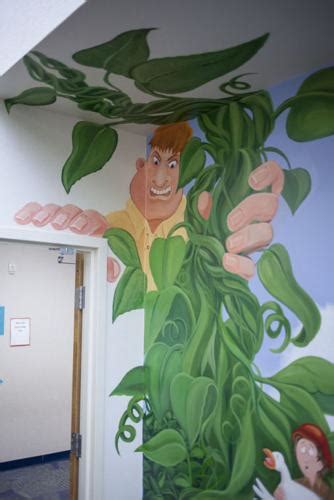 Former Ahwatukee Resident Creates School Mural Community Focus
