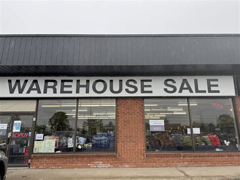 The Wine Bar Meet The Owners Devon Masciangelo A Sommelier By Trade Devon Acquired Her