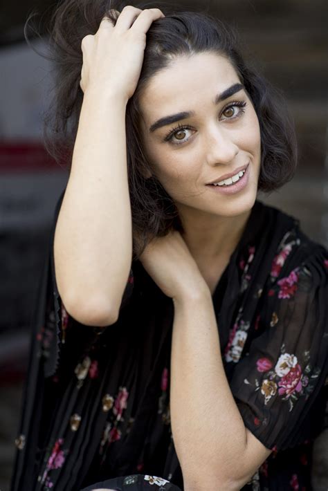 Simona Tabasco R Celebrities