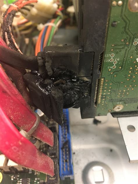 Molex to SATA adapter strikes again! : r/techsupportgore