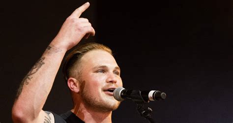 Zach Bryan Confirms New Album ‘writers And Fighters Set To Drop In