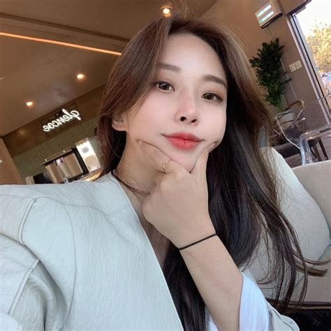 李夢嬌 妹妹單身，很單純很可愛，喜歡交友聊天，如果你也喜歡交友聊天，那麼無論你年齡多大都是可以成為朋友的，如果聊的 Facebook