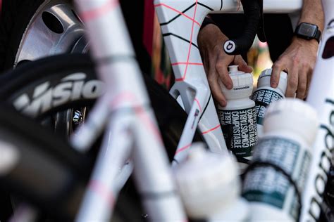 Cannondale Debuts Compostable Water Bottle Bc Pros Ditch 500k Bottles