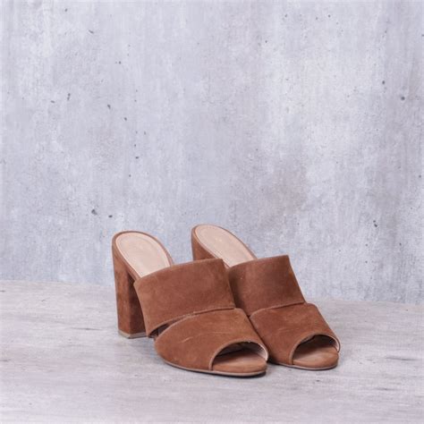 Sandalia Marrom Anne Kanner Sandália Feminina Anne Kanner Usado