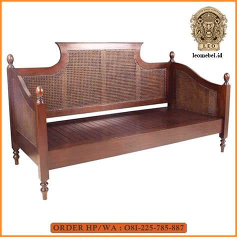 Risban Kayu Minimalis Jati Modern Kombinasi Rotan Alami