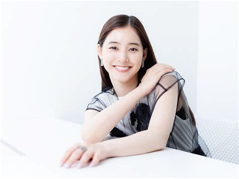 【画像】新木優子さんの撮り下ろし写真：tellingテリング