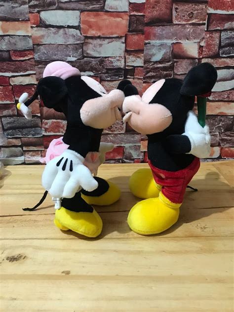 Kissing Mickey And Minnie Plush Toy Hobbies And Toys Toys And Games On