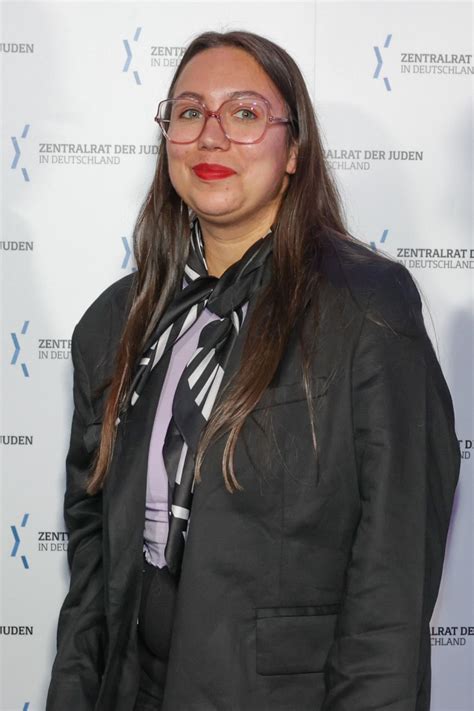 Ronya Othmann Erhält Usedomer Literaturpreis Für Debütroman
