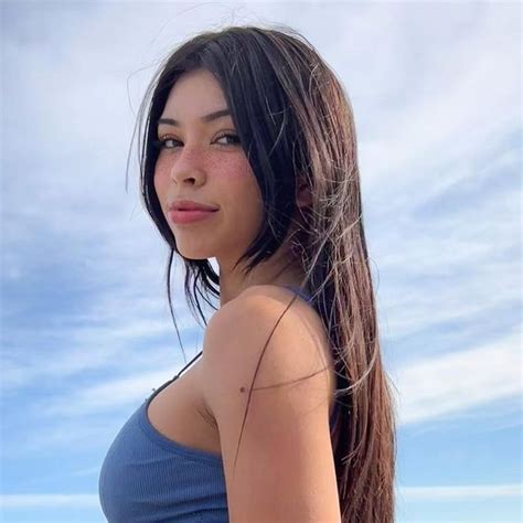 Aishah Sofey On Instagram Someone Help My Choose My Next Fit En