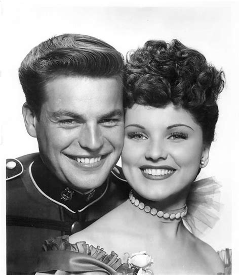 Debra Paget And Robert Wagner Paget Movie Stars Old Movie Stars