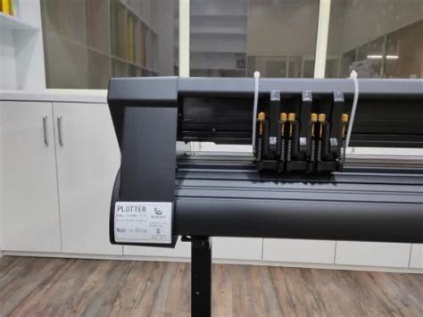 Si Top Vinyl Cutting Plotter Machine At ₹ 15000 Chuna Mandi New Delhi Id 2854156587362