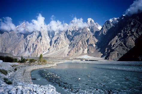 Karakoram Highway ~ View World Beauty