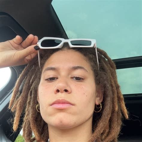 Phoebe Williams Phoebewilliams • Threads Say More