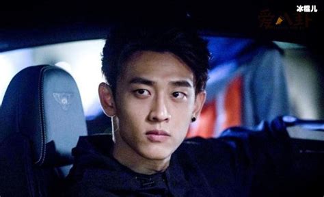 王天辰唐砖走红，被扒恋情女朋友是张佳宁？ 明星 冰棍儿网