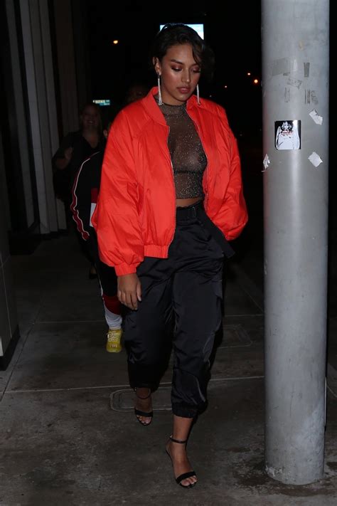 Sela Vave Naked Tits In Revealing Top 21 Photos The Fappening