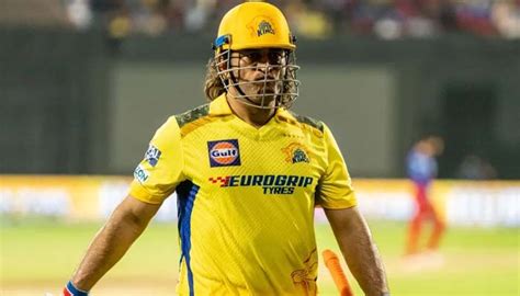 ధోనీ కొట్టిన సిక్సే ఆర్సీబీకి కలిసొచ్చిందా Ms Dhoni Sixer Made Rcb