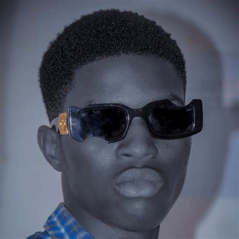 Sho La Sholas Visual • Threads Say More