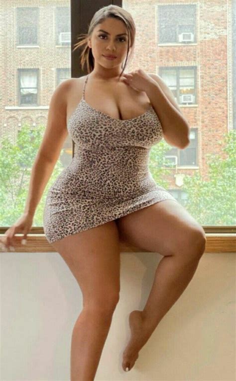 16 Curvy Women Fashion Ideas Curvy Women Fashion Curvy Woman Curvy