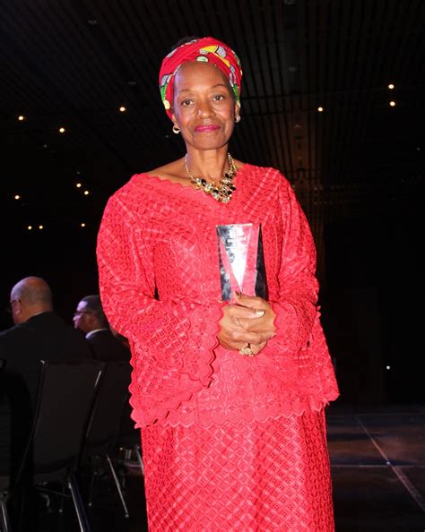 Bohanan Receives Living Legend Award Aft Maryland