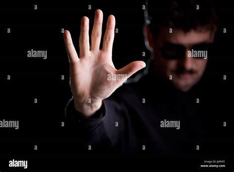 Gesture Hand Protect Protection Stop Stops Aborting Restriction