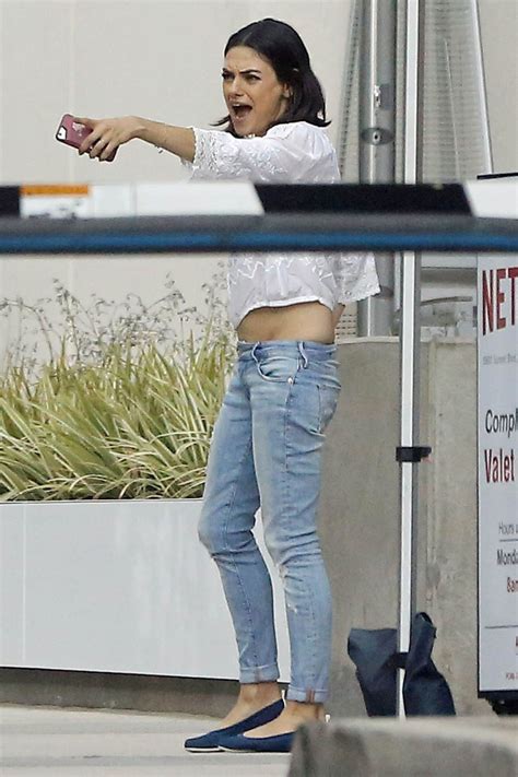 Mila Kunis Out And About In Los Angeles 10202017 Hawtcelebs