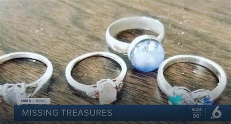 Strangers Dig Through Garbage To Find Womans Ring With Fathers Ashes In It Yourtango