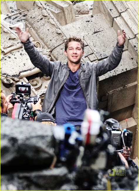 Shia Labeouf Funny Faces For Transformers Scenes Photo 2470878
