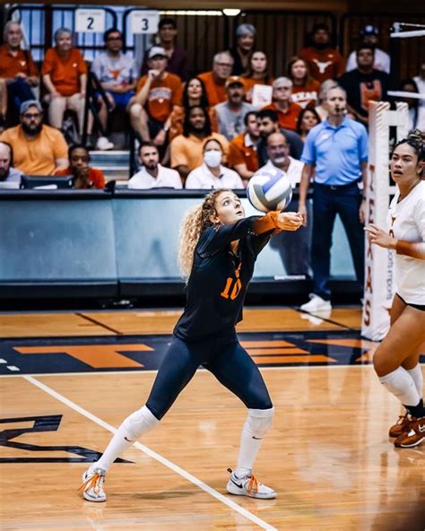 Zoe Fleck Libero Nil Profile Opendorse