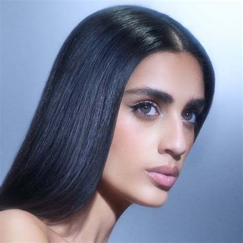 Zeyne Lights The Fire Of Resistance