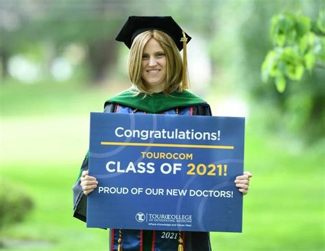 Meet Touro Trailblazer Dr Alexandra Friedman Class Of 2021 The