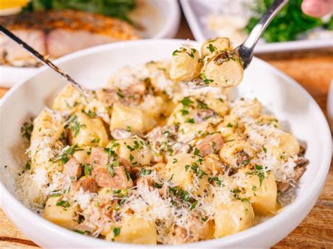 Pimlott And Strand Eatclub