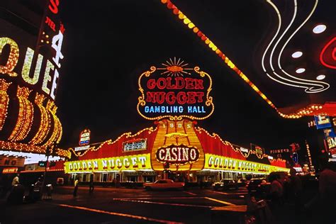 10 Hotels In Downtown Las Vegas That Exude The Citys Energy