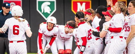 Krvn 880 Krvn 931 Kami Huskers Knock Off Minnesota In Big Ten