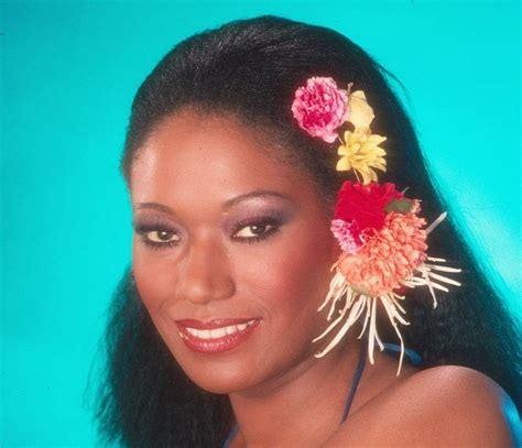 Bonnie Pointer Founding Member Of The Grammy Winning Group The Pointer