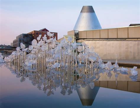 Taking A Page From Cornings Successful Glassfest The Urbanglass