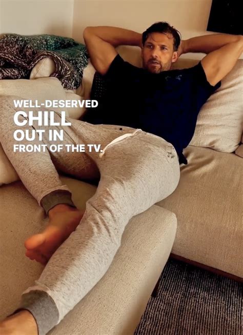 Tim Robardss Feet