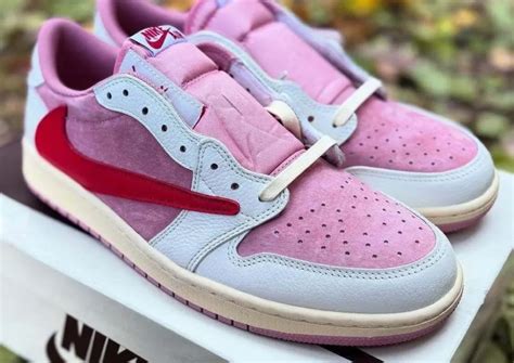 Travis Scott Air Jordan 1 Low Og Shy Pink 2026