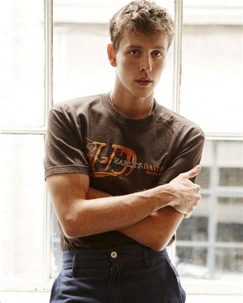 Meet Harris Dickinson The Actor With Supernatural Empathy Artofit